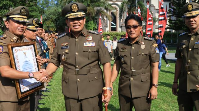 Peran Strategis Satpol PP dan Satlinmas dalam Mewujudkan Keamanan dan Ketertiban Masyarakat ...